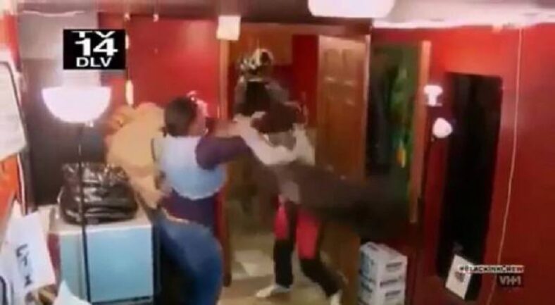 #BlackInkCrew: Rah Ali and Skyy fight [VIDEO]
