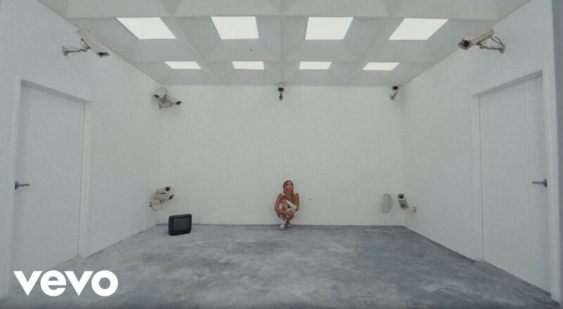 Tinashe releases visuals for "Cross That Line"